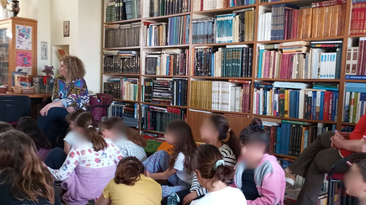 Επίσκεψη στη Δημοτική Βιβλιοθήκη Ξυλοκάστρου - Δήμος Ξυλοκάστρου ...